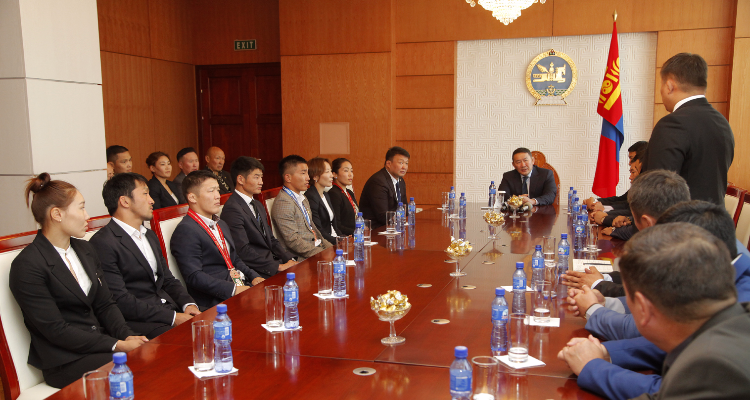 Ерөнхийлөгч Х Баттулга Бүх төрлийн спортоор үндэсний баатрууд төрүүлэх ёстой